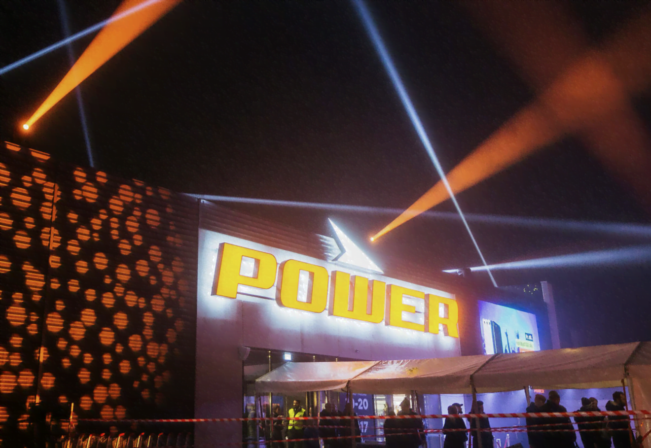 Power trykker på genbrugs-knappen - MereMobil.dk